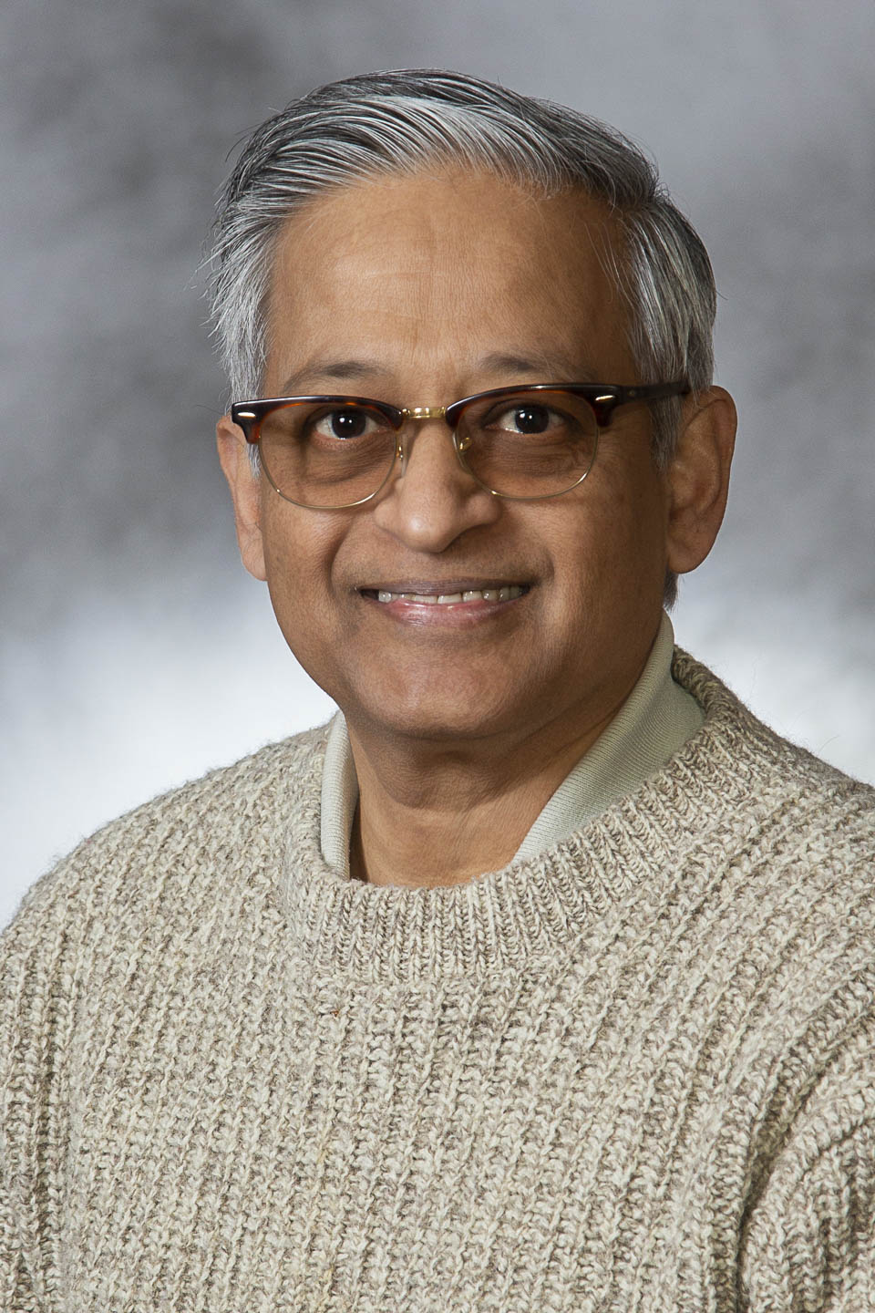 Raj Rajan_0859 F-Wlt – Dakota Electric Association®